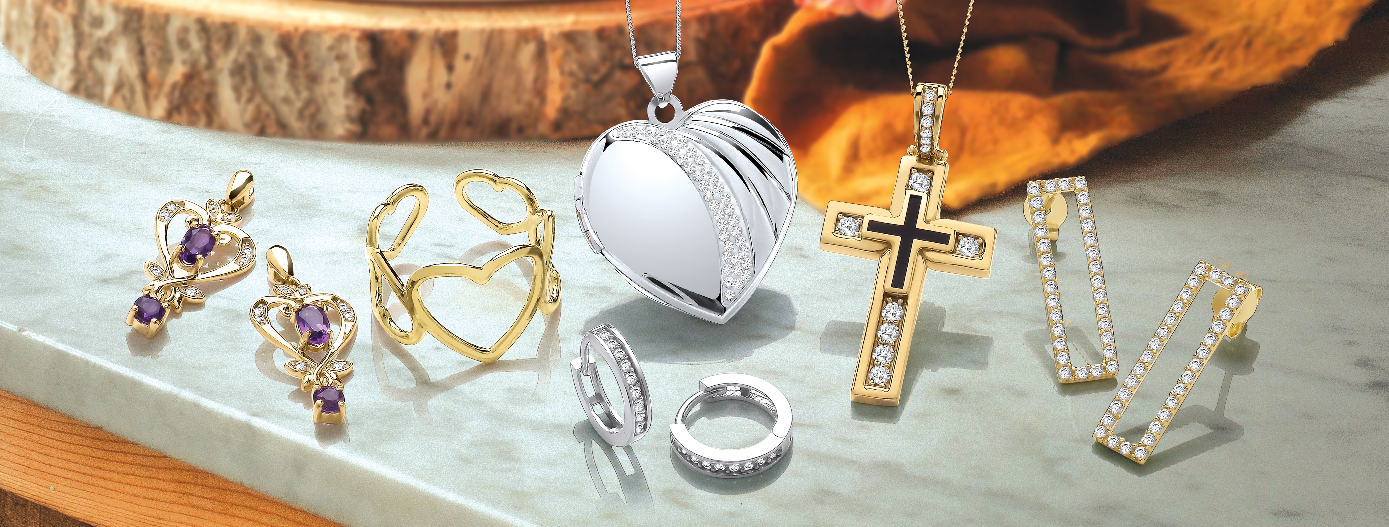 Visit Hanalex to see exquisite Gold jewellery and Silver jewellery.